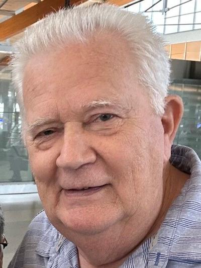 Stuart E. Chase | Obituaries | thepilot.com