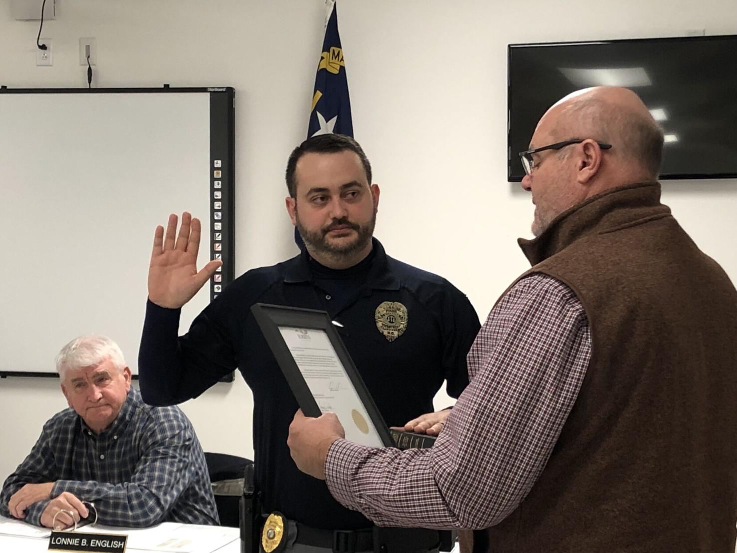 Robbins Swears in New Police Chief | News | thepilot.com
