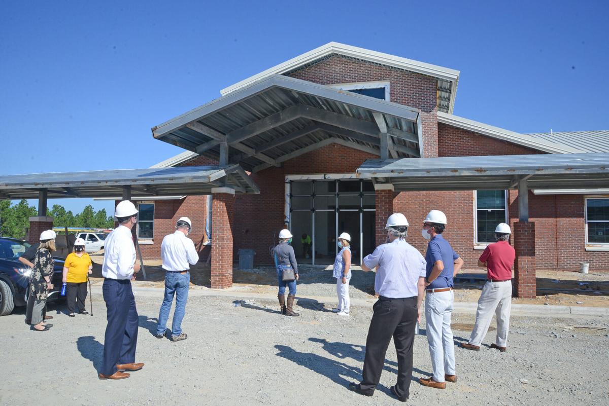 New Southern Pines Elementary Tour | Gallery | thepilot.com