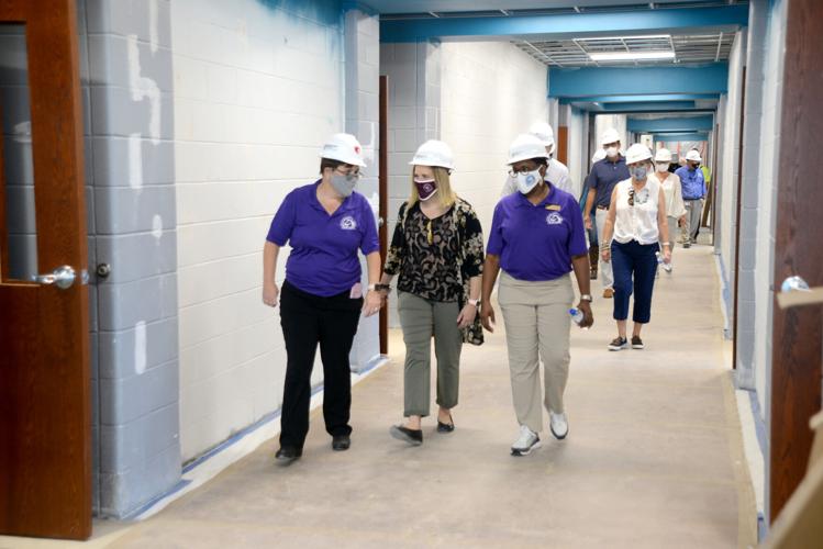 New Southern Pines Elementary Tour | Gallery | thepilot.com