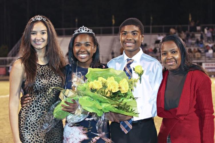 Pinecrest Topples Swett for Homecoming Win | Sports | thepilot.com