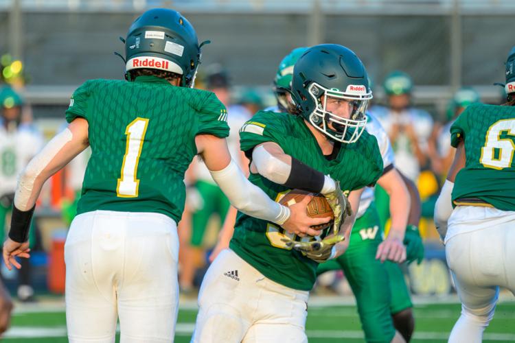 Football Teams Learn Lessons in Final Tune-Up | Sports | thepilot.com