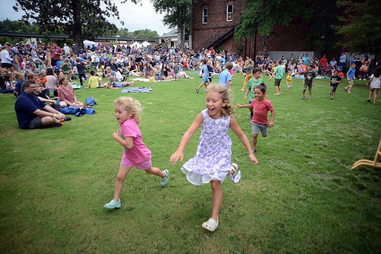 Scenes from the August First Friday | Gallery | thepilot.com