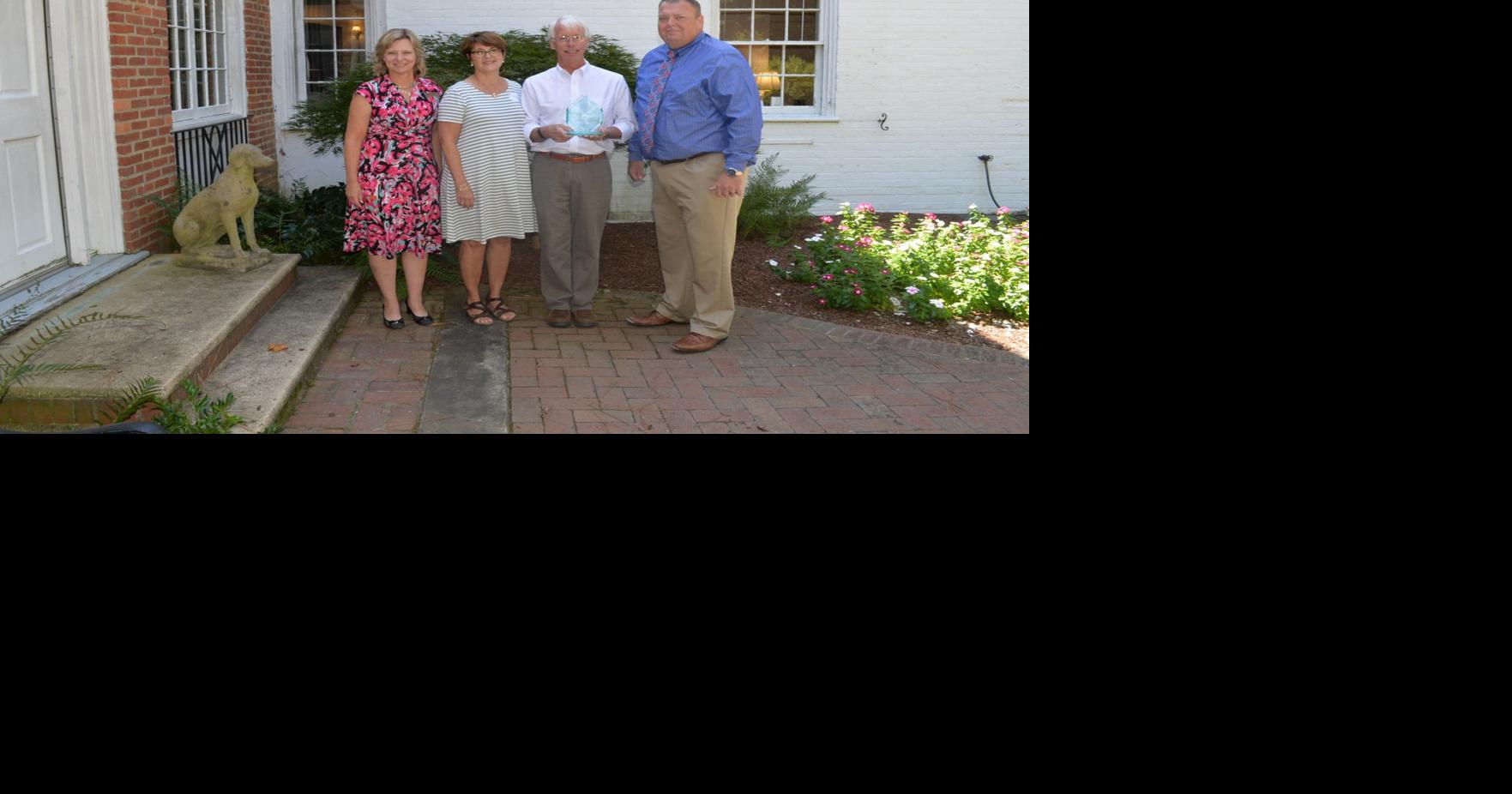 Wayne Osborne Named Schools' Volunteer of the Year | News | thepilot.com