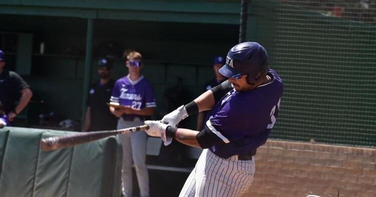 SFA baseball season starts this month | | thepinelog.com