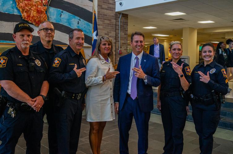 President Weaver meets and greets SFA community | | thepinelog.com