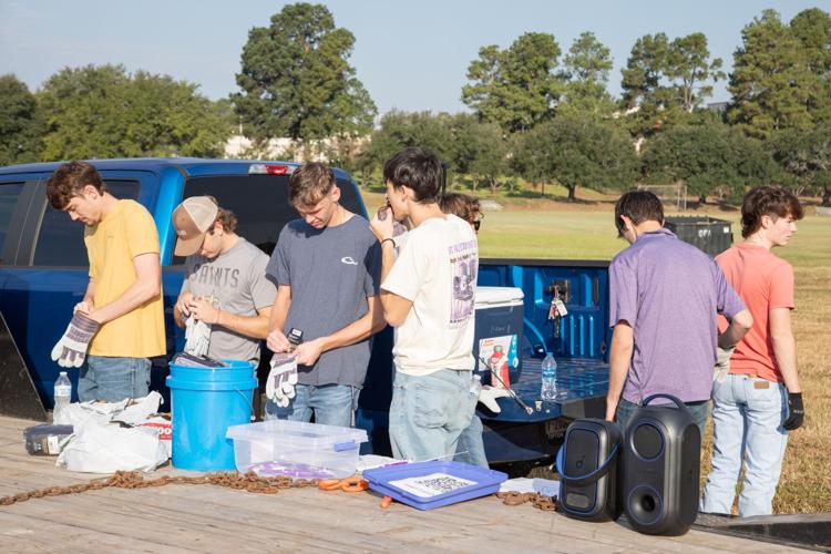 Students set groundwork for homecoming bonfire | Gallery | thepinelog.com