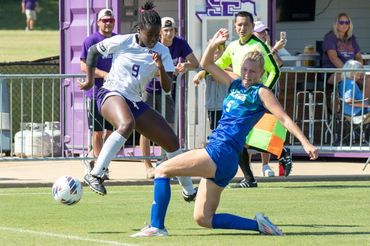 Ladyjacks win big, move to first place in conference | Gallery ...