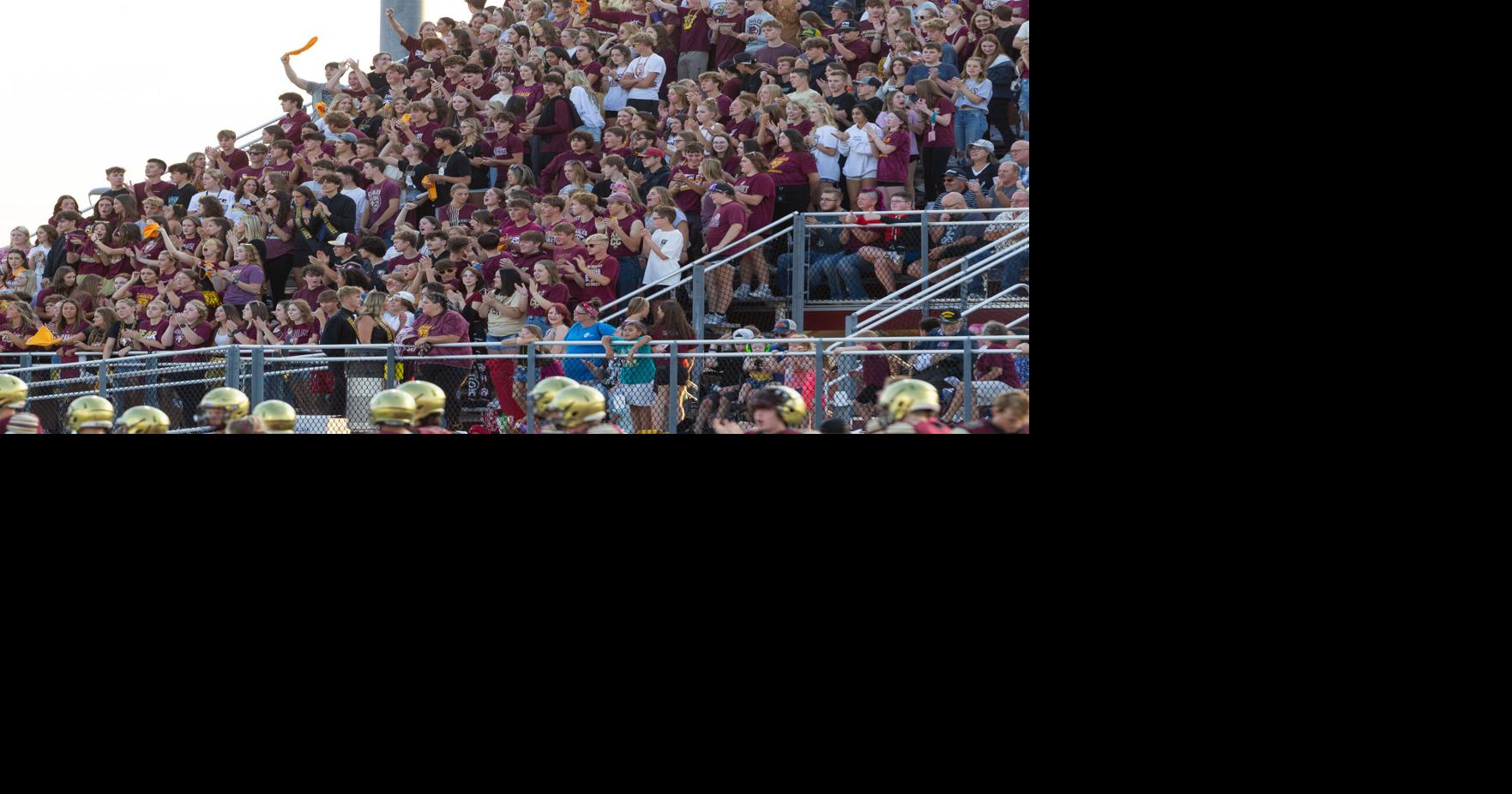 Homecoming crowd | | thepostandmail.com