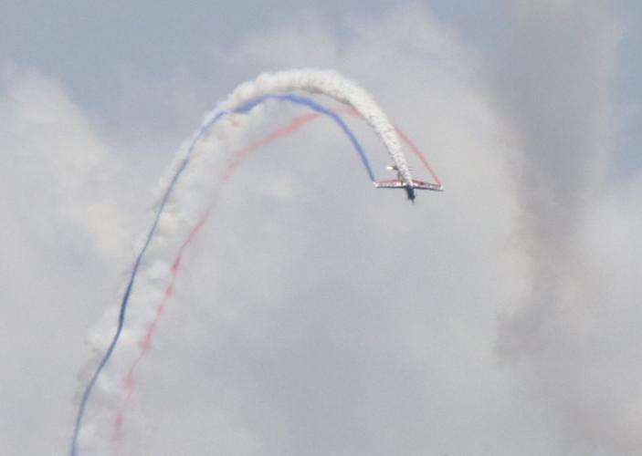 Pilots dazzle at Fort Wayne Air Show | Heraldrepublican ...