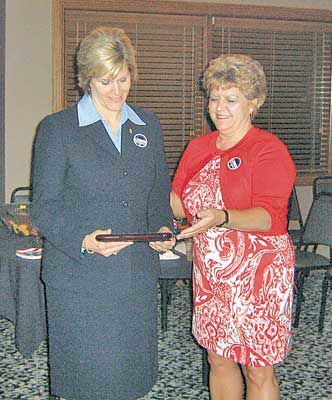 Handshoe honored | Latest | thepostandmail.com