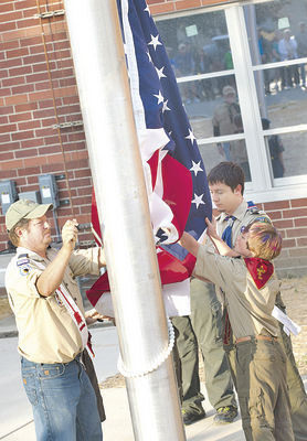 Garrett High School receives new flag | Latest | thepostandmail.com