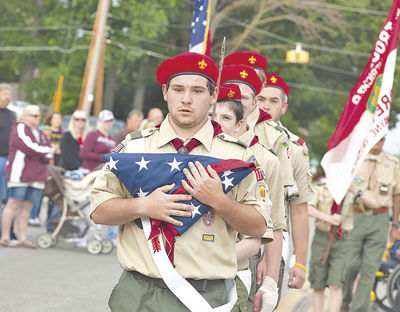 Garrett High School receives new flag | Latest | thepostandmail.com