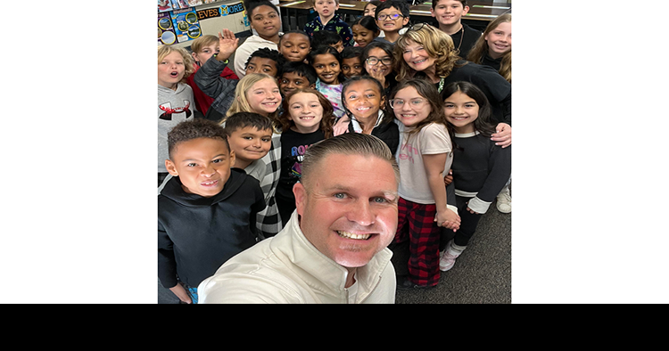 [Photos] Ron Nunn students get firsthand experience with heart health ...