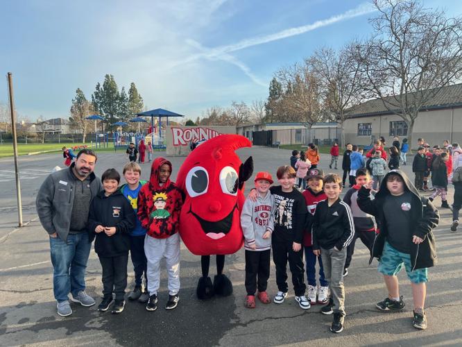 [Photos] Red Cross teaches Ron Nunn Elementary students emergency ...