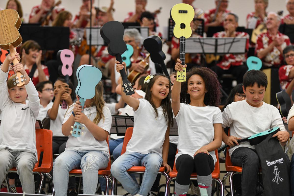 Garin Elementary students get lessons from Delta Strummers | News ...