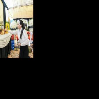 Cambodian PM's wife attends funerals of soldiers killed in Thai border ...