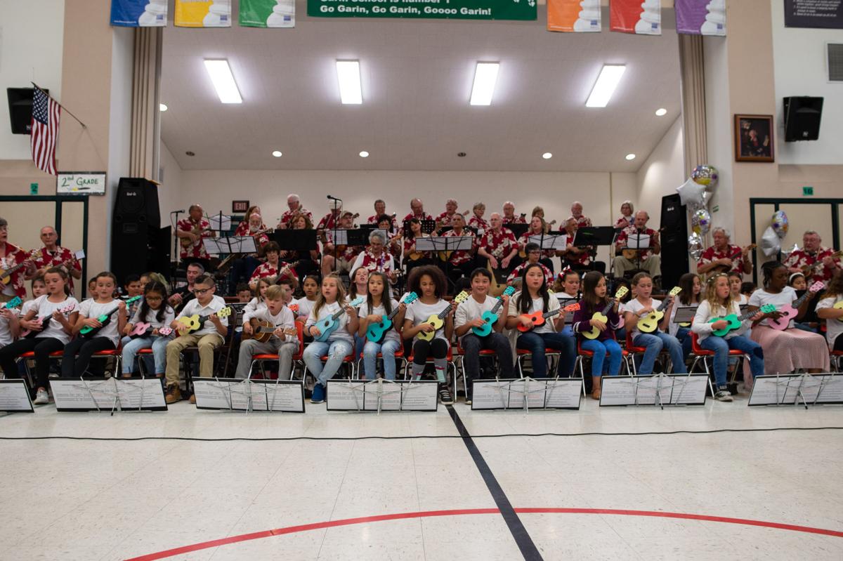 Garin Elementary students get lessons from Delta Strummers | News ...