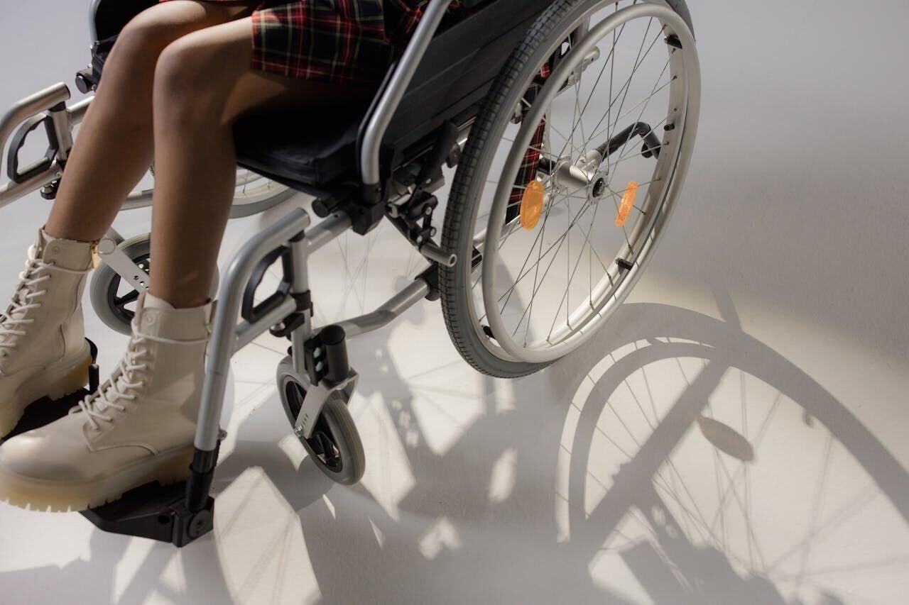 New system lets wheelchair-bound to control movement by blinking ...