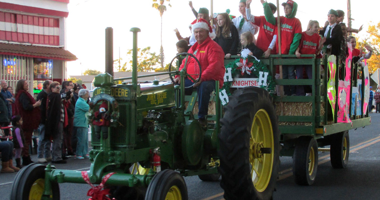Knightsen celebrates the town's annual holiday parade | Features ...