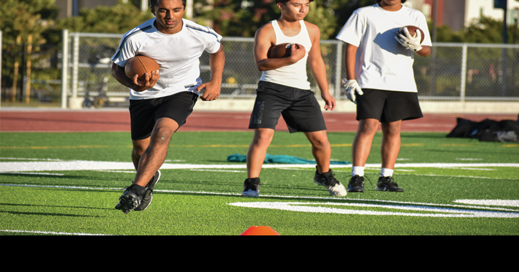 Emerald football prepares for upcoming BVAL debut, excited for ...