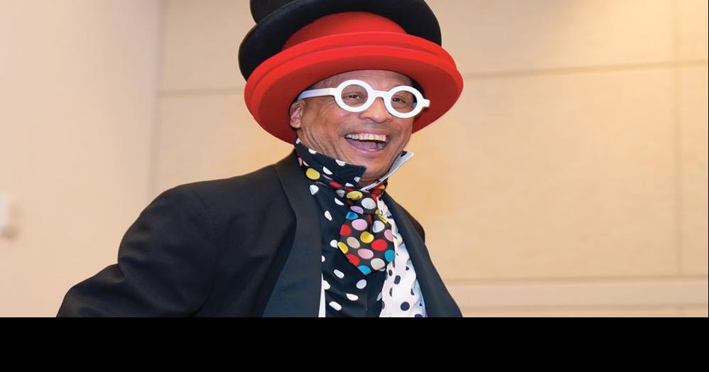 Unique Derique brings smiles to Brentwood Library | Features | thepress.net