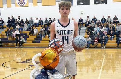 Hodges reaches 1,000th point | News | theritchiegazette.com