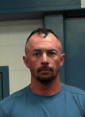 Comer accepts plea deal; domestic violence, strangulation charges to be ...