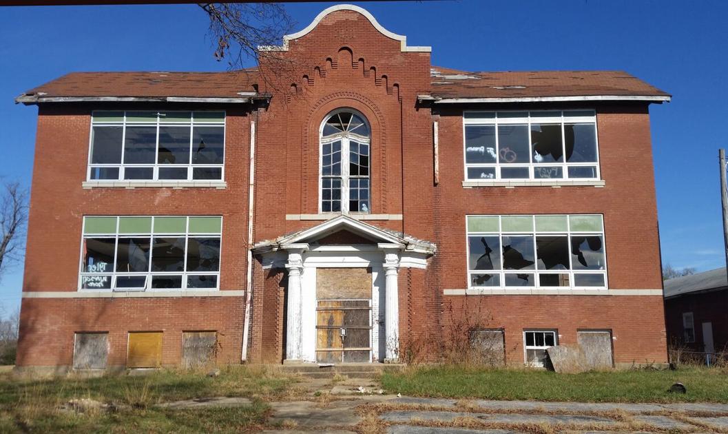 Old middle school No. 2 on historic places in peril list ...