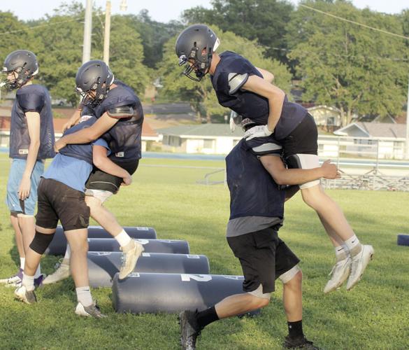 SALEM FOOTBALL CAMP | Local Sports | thesalemnewsonline.com