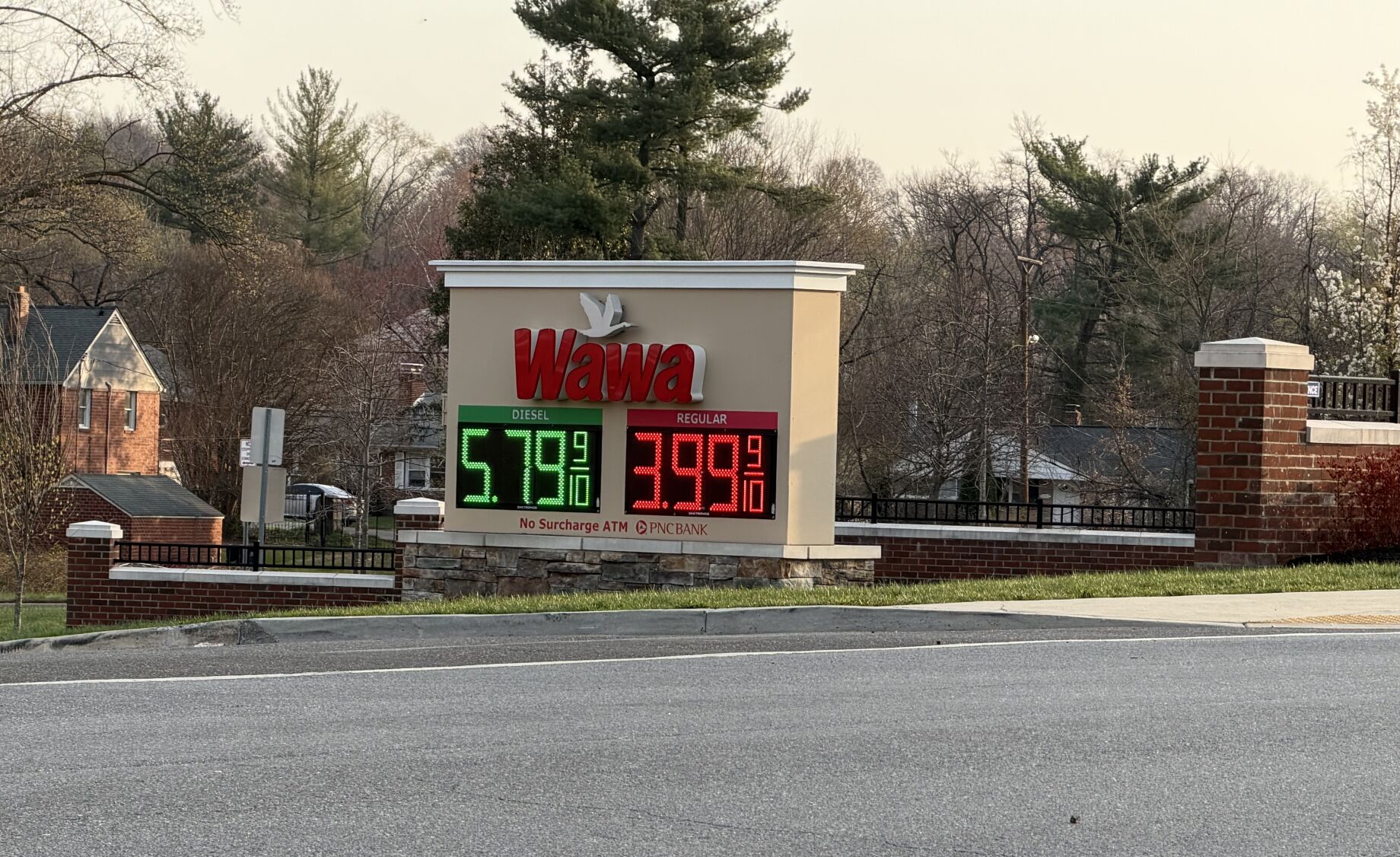 U.S. gas prices rise as war disrupts oil market | Communities ...
