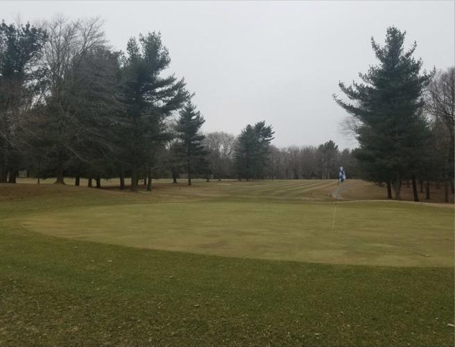 Bowie Golf & Country Club presents case for renovation funding | Local ...