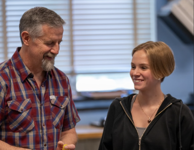 Photo teacher Mr. Seymour retires after 19 years at Whitman | Communities | thesentinel.com