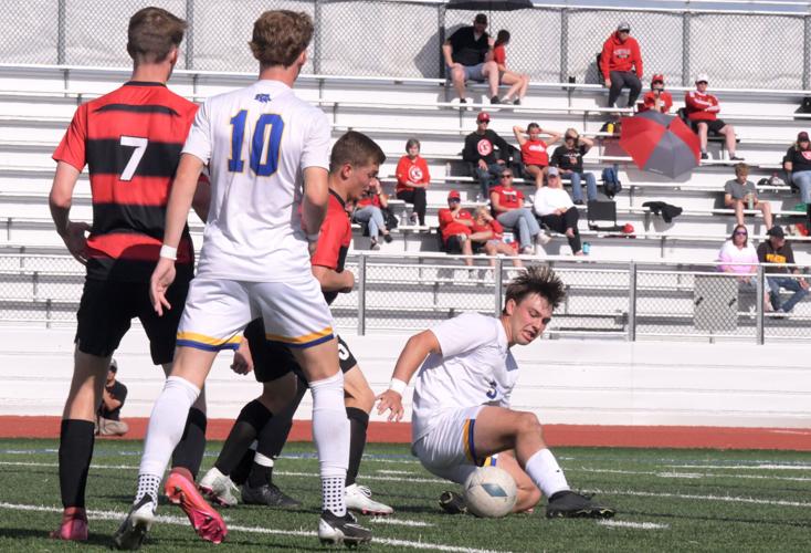 Broncs soccer win regionals | Local Sports | thesheridanpress.com