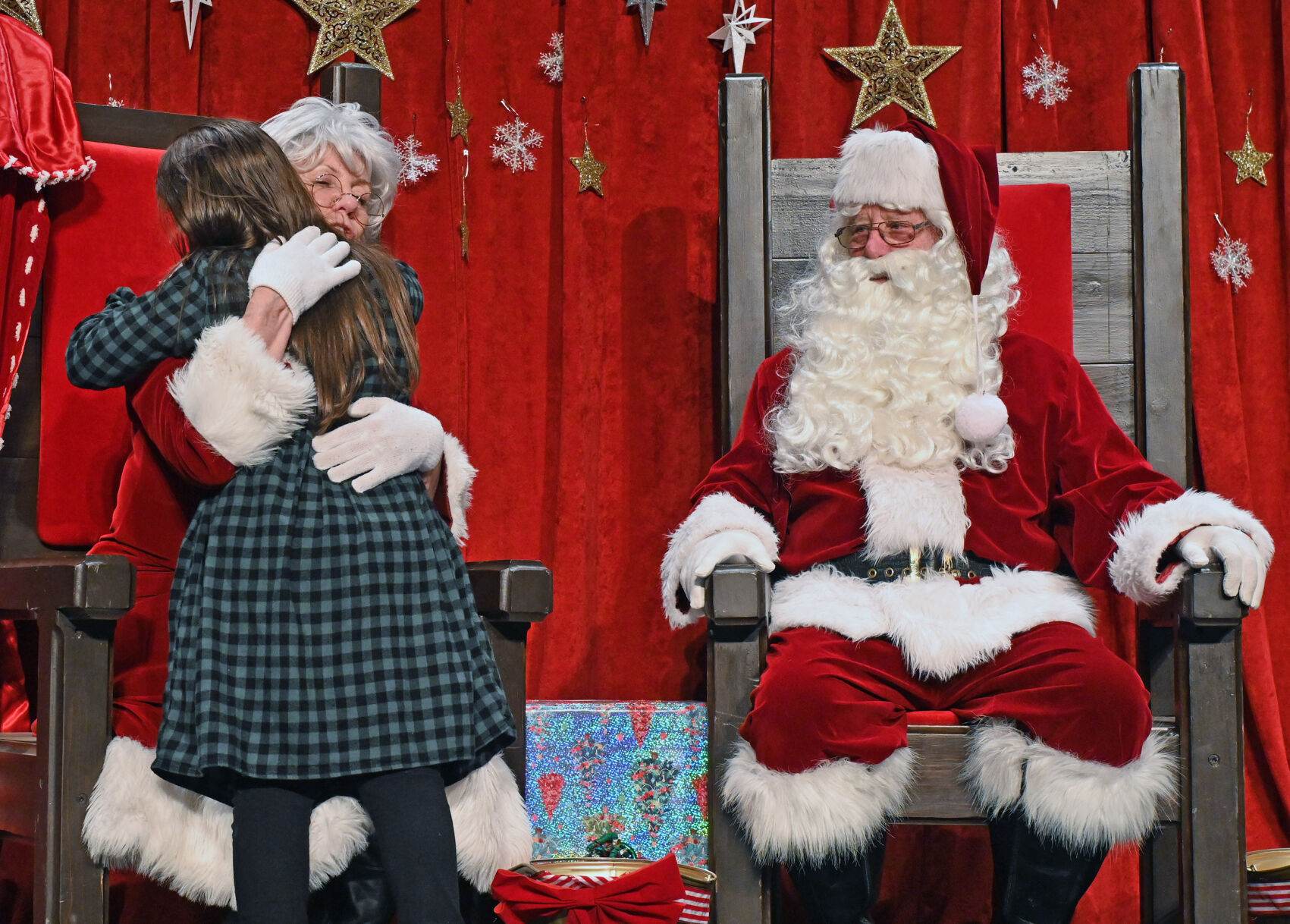 Santa Claus and Mrs. Claus visit WYO Performing Arts & Education Center ...
