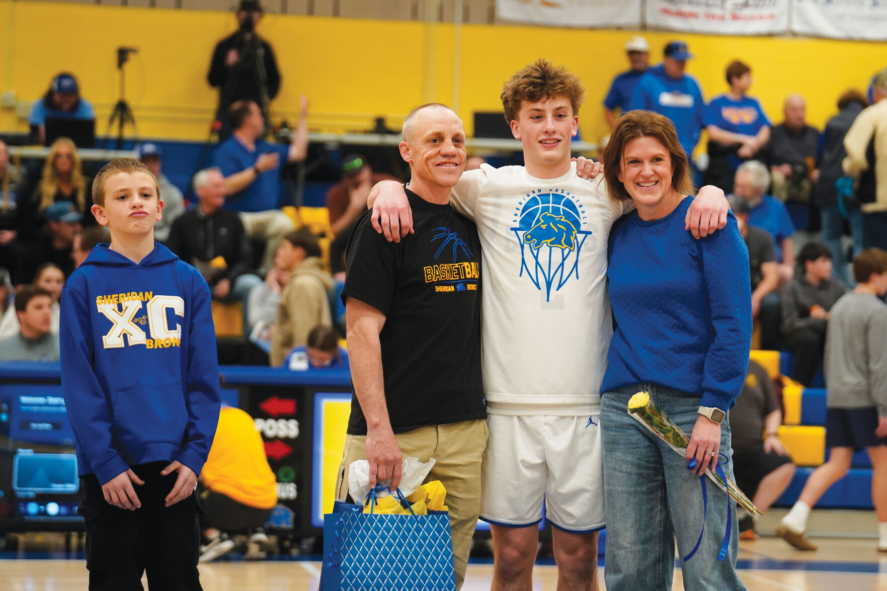 Broncs basketball wins on senior night | Photo Galleries ...