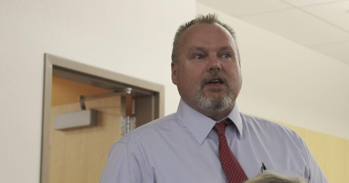 Jones announced as future SCSD1 superintendent, celebrates student ...