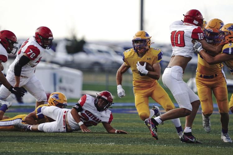 Broncs win despite inexperience as Coon kicks game winner | Sports ...