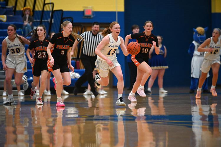 Lady Broncs and Broncs battle Natrona County | Photo Galleries ...