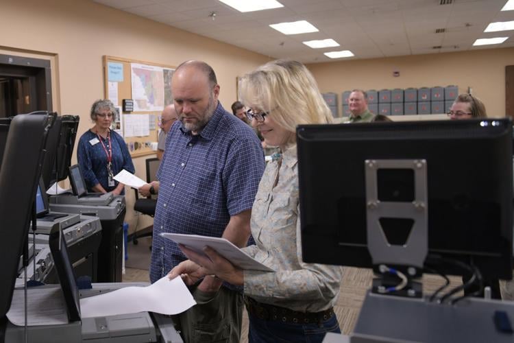 County residents attend voting machine test | Local News ...