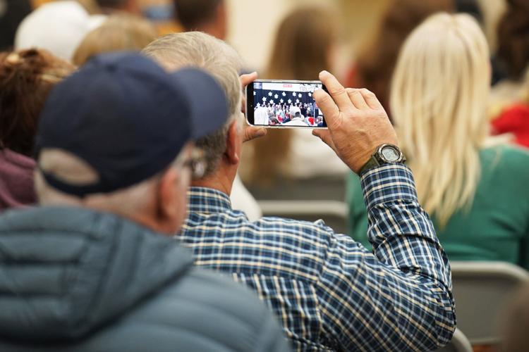 BHE students share holiday spirit with community though annual ...