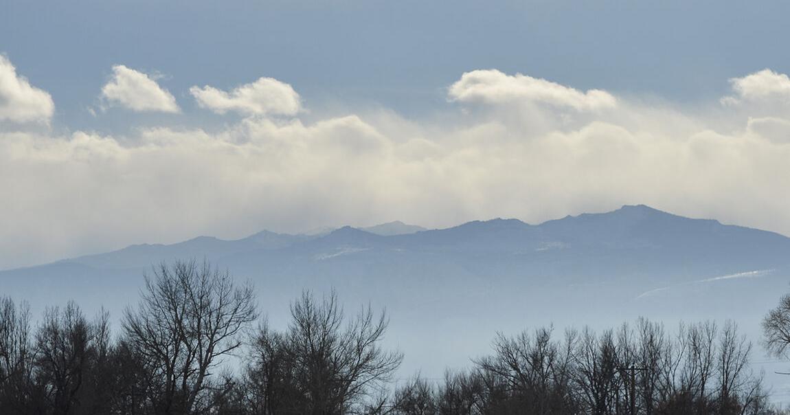 Sheridan man stranded on mountain located alive by search and rescue ...