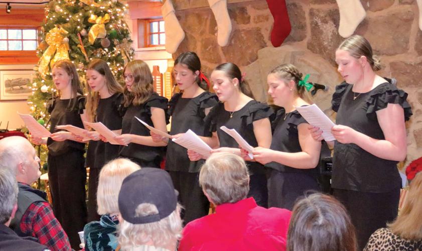 Community celebrates holiday season with Ucross | People and events ...
