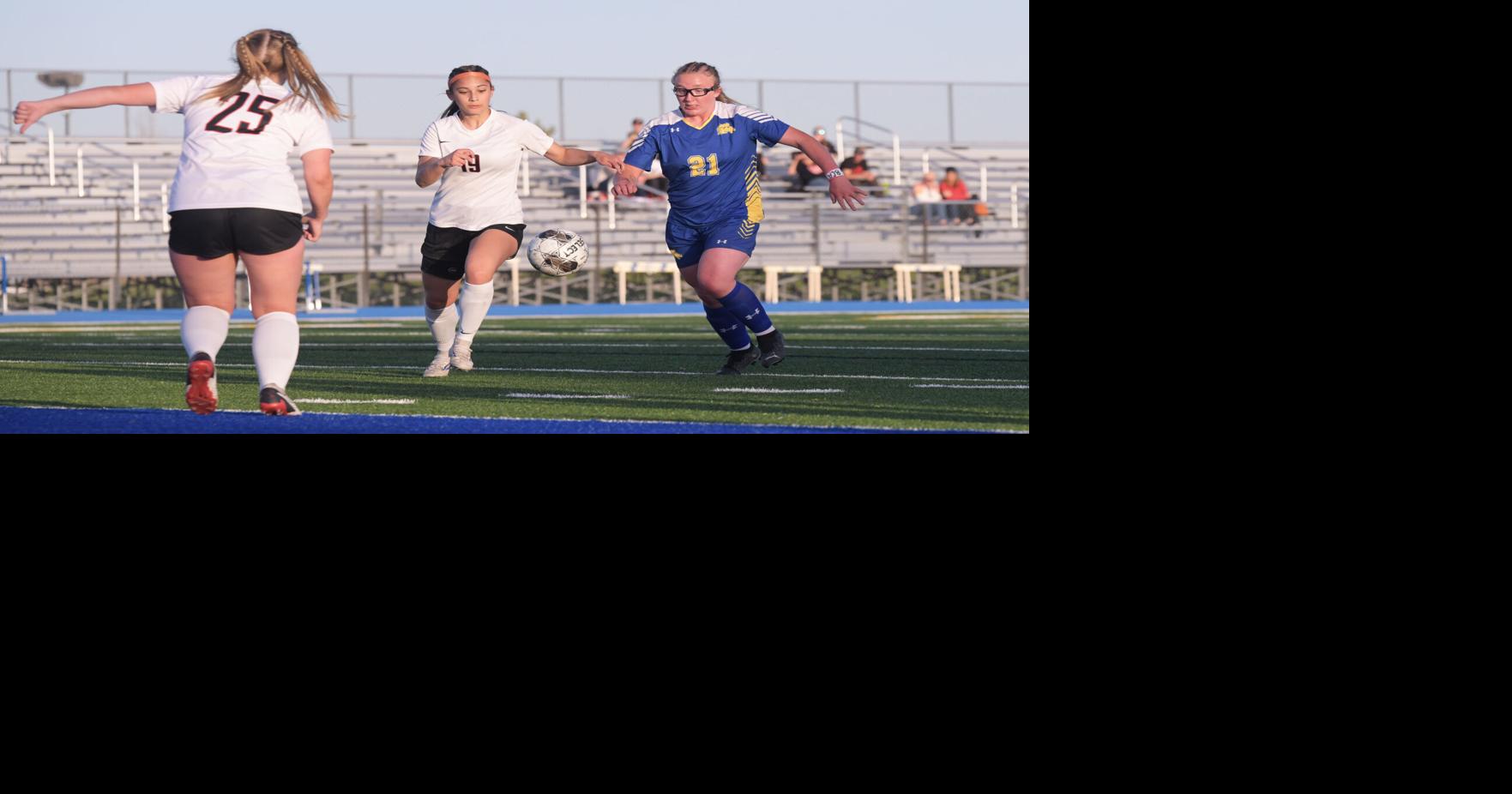 Bennick scored goal in 80th minute to push Lady Broncs past Cheyenne ...