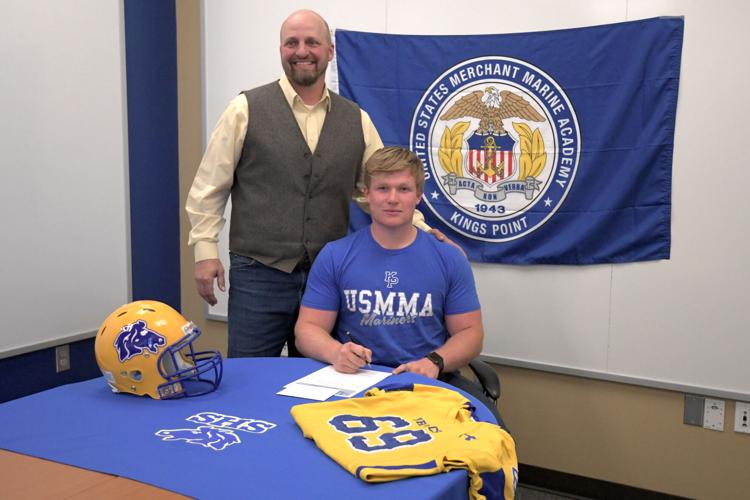 Chili Tanner signs to play football at USMMA | Photo Galleries ...