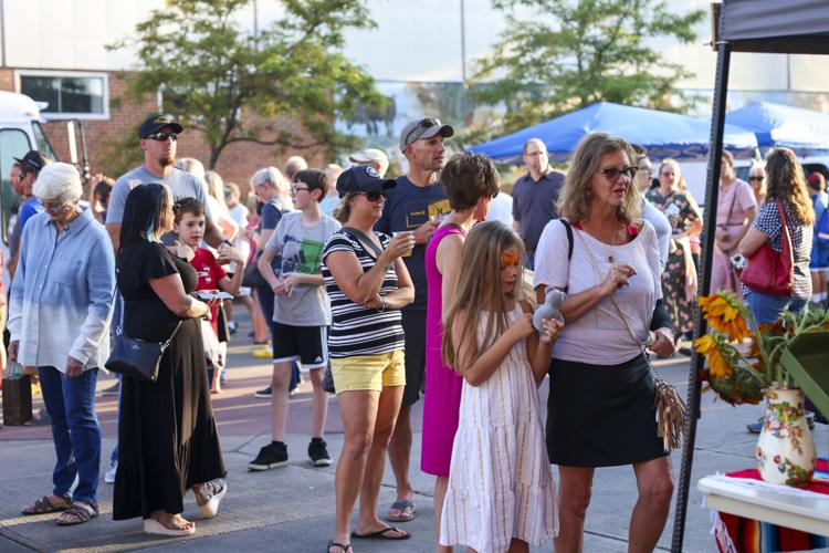 Column: Busy season downtown, despite construction | Columnists ...