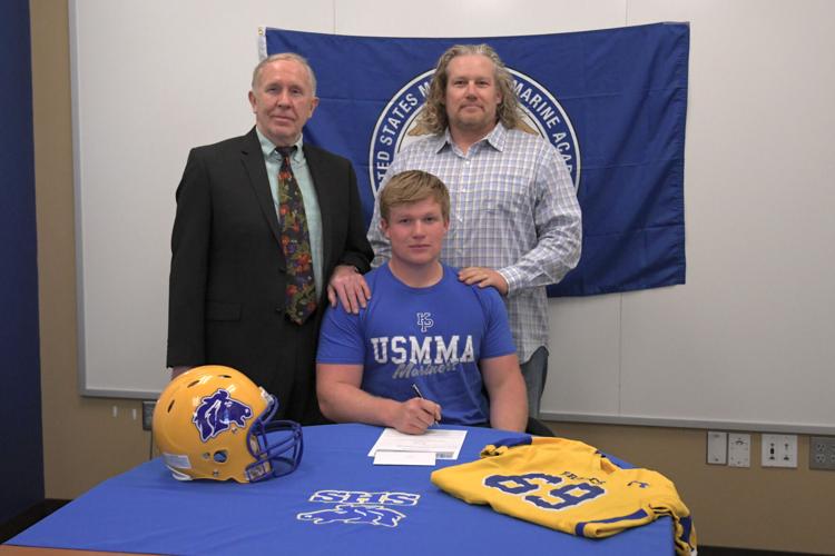 Chili Tanner signs to play football at USMMA | Photo Galleries ...