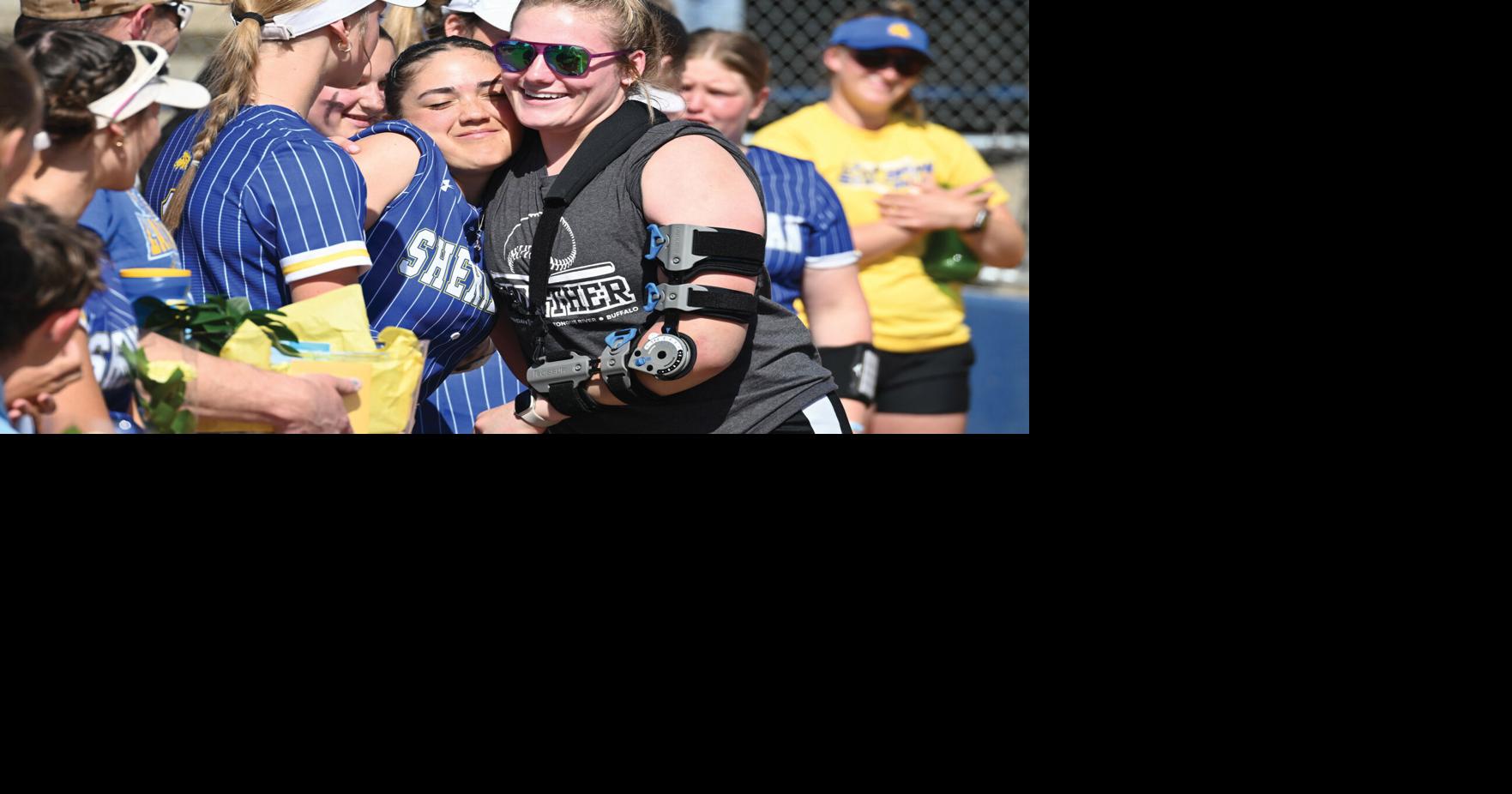 Sheridan Lady Broncs Senior Night | | thesheridanpress.com