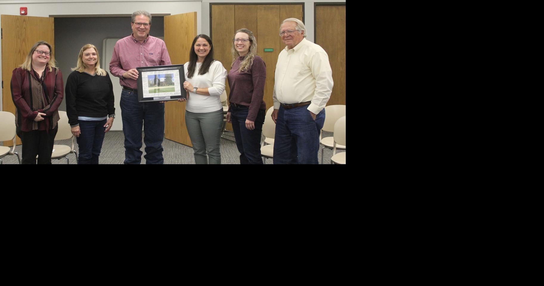 Duff recognized by library board for 13 years of work as library ...
