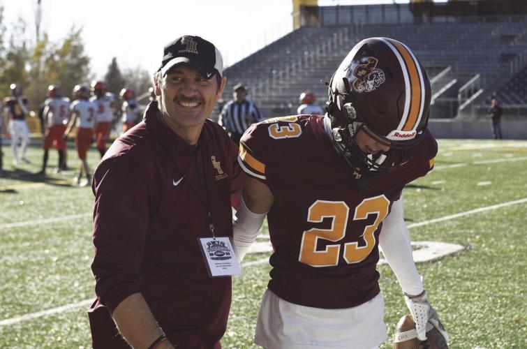 Column: As fall sports come to a close, meaningful moments go beyond Xs ...